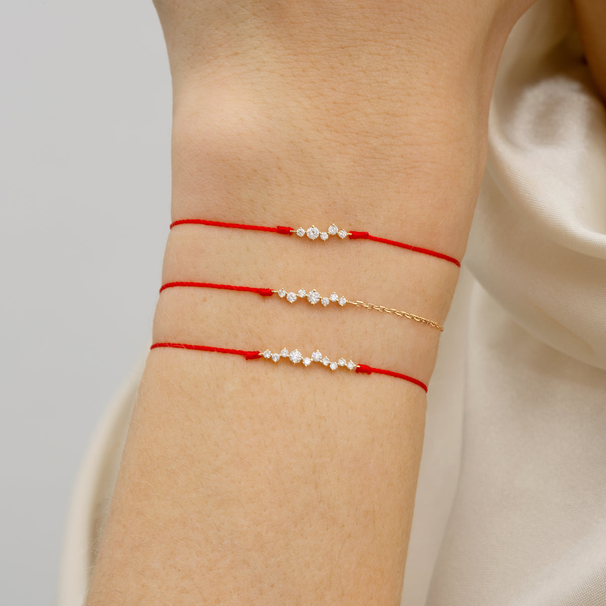 Ruifier 18ct yellow gold Scintilla Alpha Ray 5 diamond red cord bracel ...